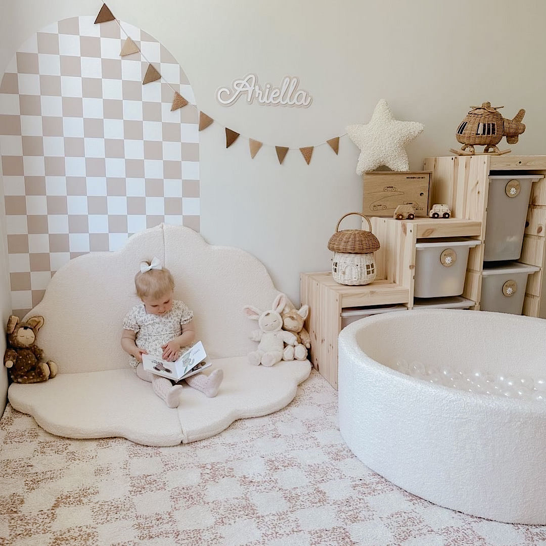 Scalloped Teddy Play Mat | White – Play Planet Kids